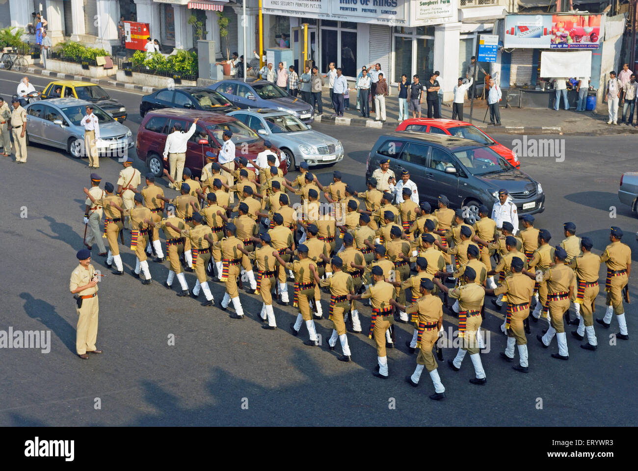Police marching hi-res stock photography and images - Alamy