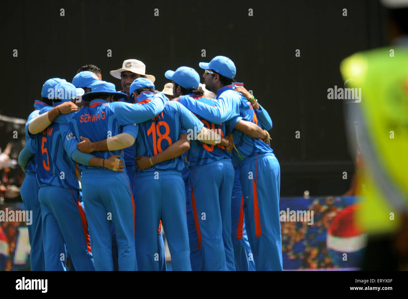 Indian cricket team huddle hi-res stock photography and images - Alamy