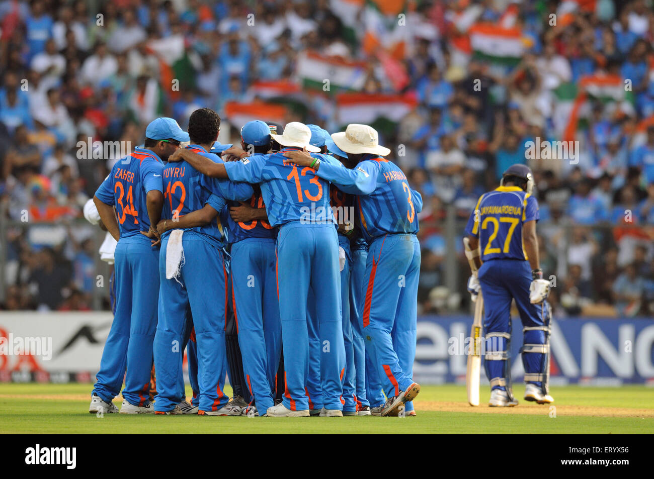 Indian cricket team huddle hi-res stock photography and images - Alamy