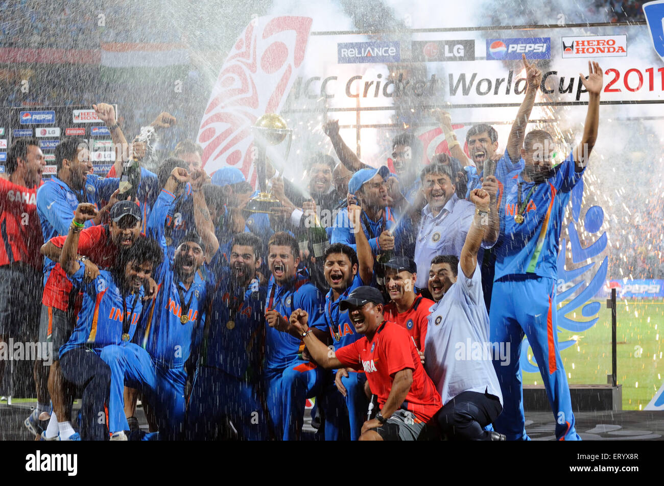 cricketers celebrate ICC World cup trophy beating Sri Lanka ICC Cricket ...