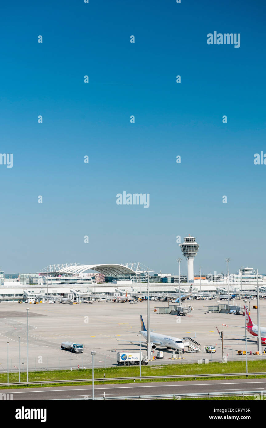 Terminal munich airport hi-res stock photography and images - Alamy