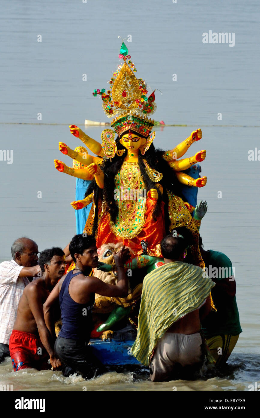 Durga idol immersion hi-res stock photography and images - Alamy