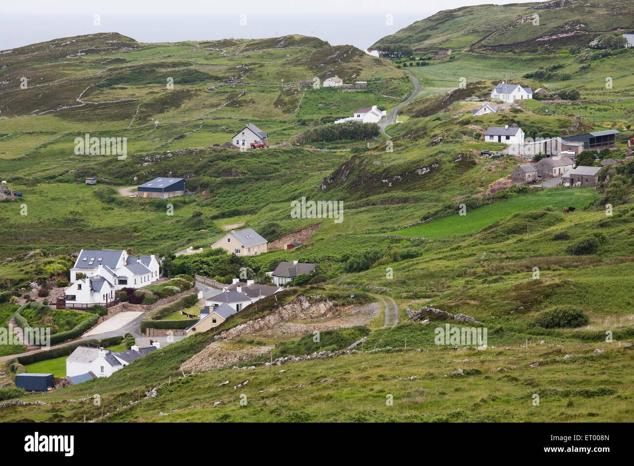 Green hillside hi-res stock photography and images - Alamy