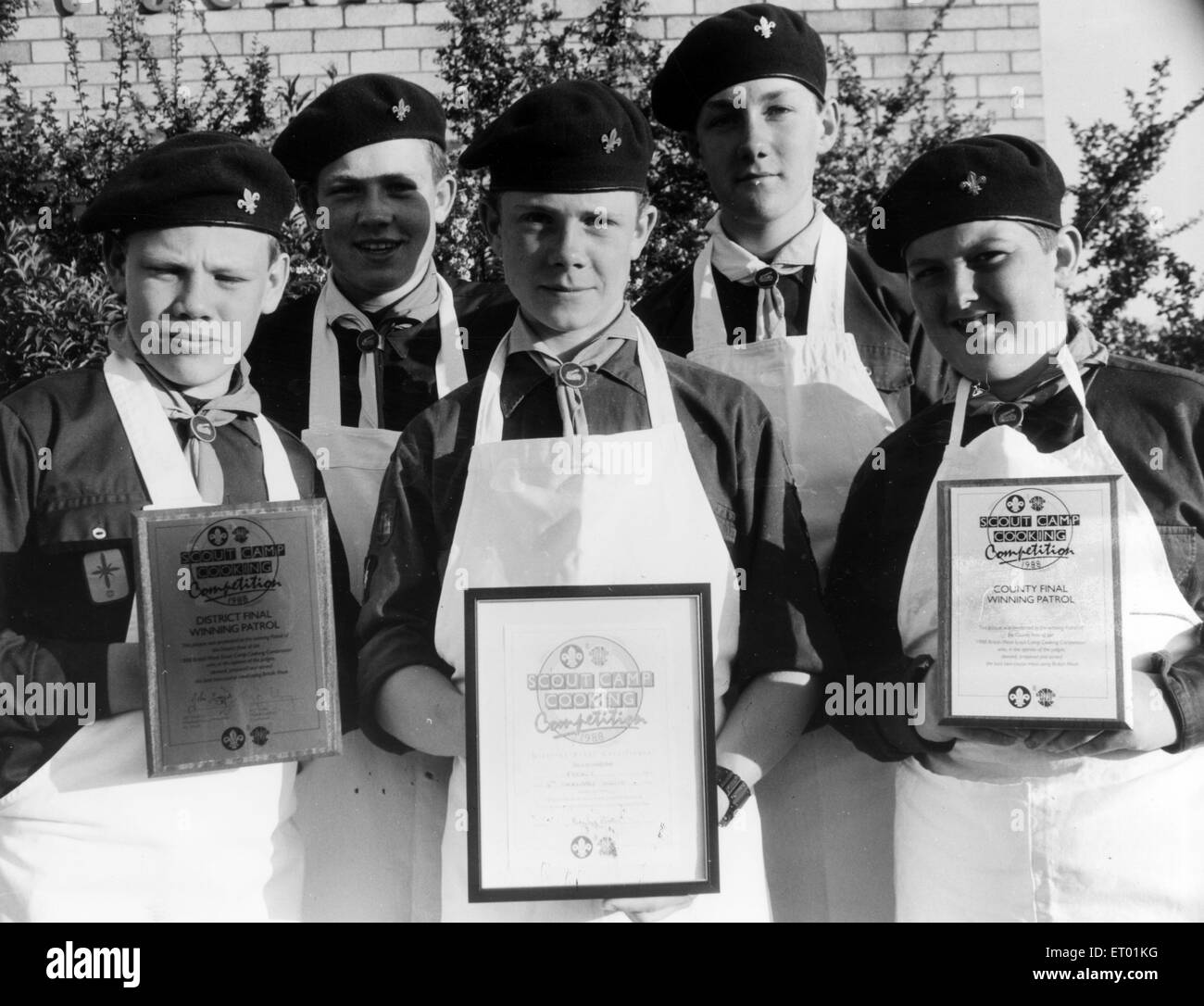 Group troop hi-res stock photography and images - Alamy