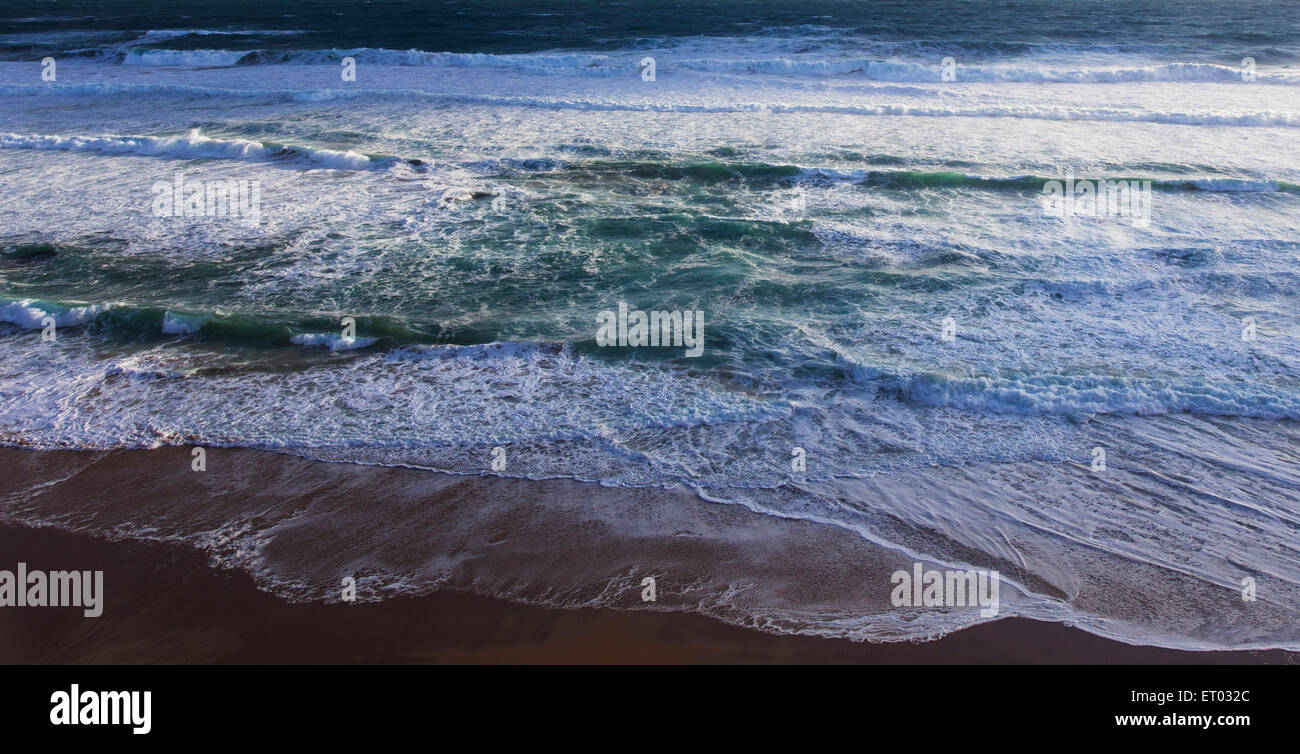 Rough surf hi-res stock photography and images - Alamy