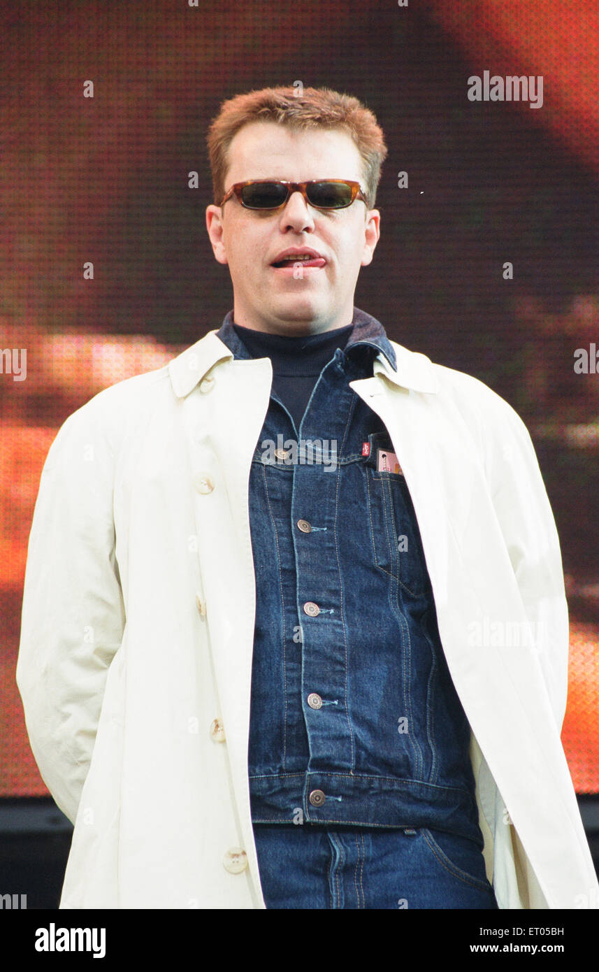 Suggs, lead singer of British ska group Madness, performing at Party in ...