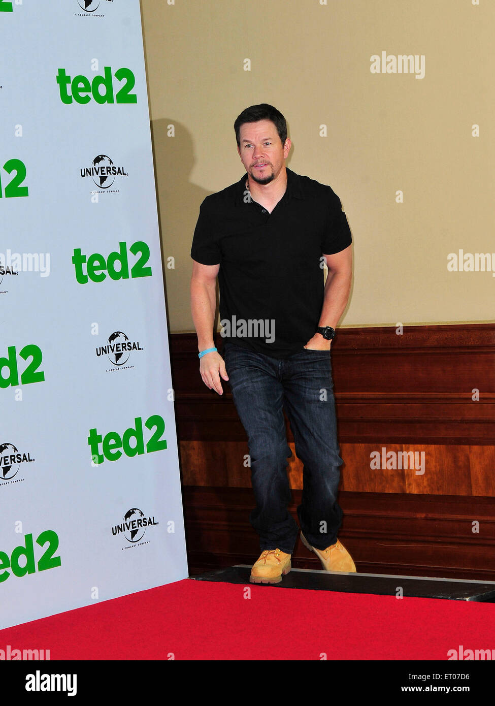 Mark wahlberg ted 2 hi-res stock photography and images - Alamy