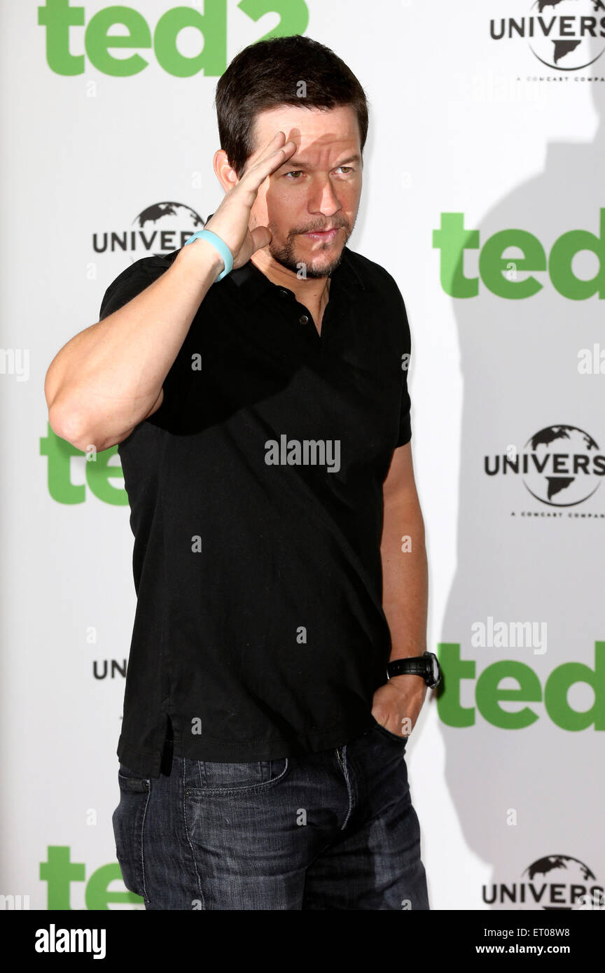 Marky mark and the funky bunch hi-res stock photography and images - Alamy