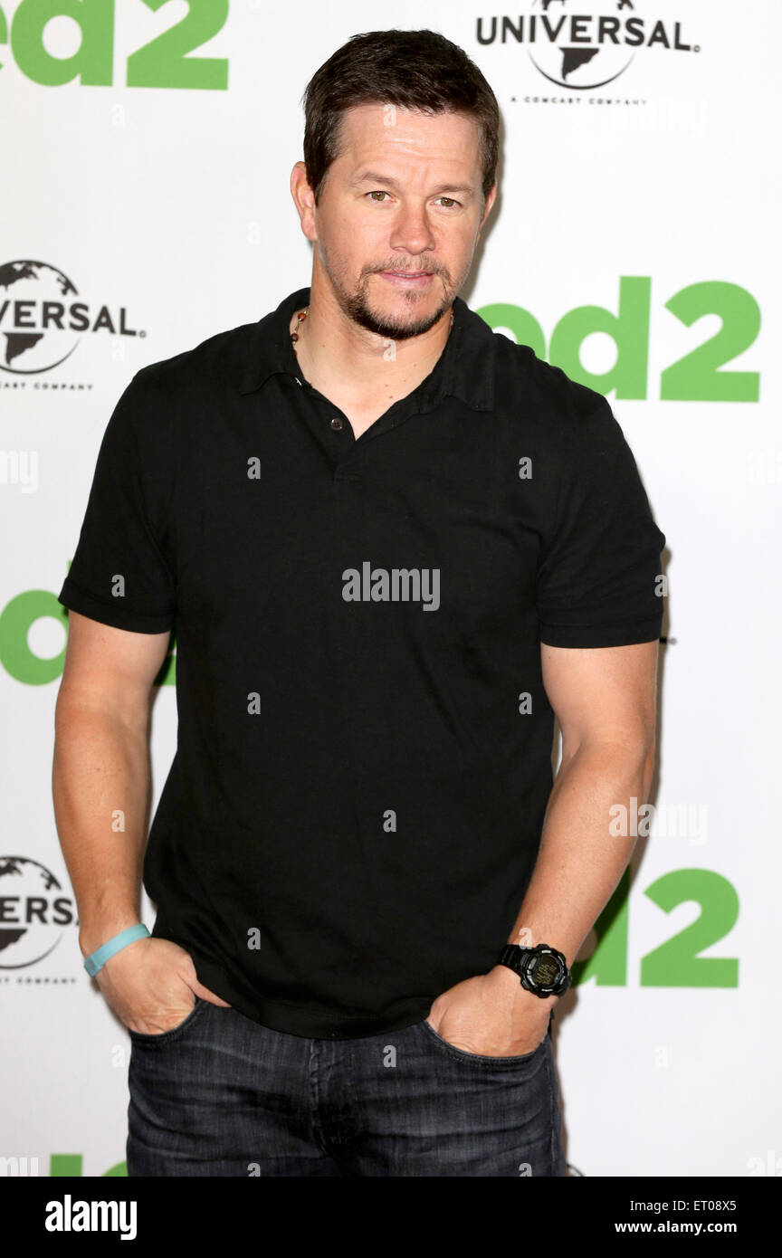 Marky mark and the funky bunch hi-res stock photography and images - Alamy