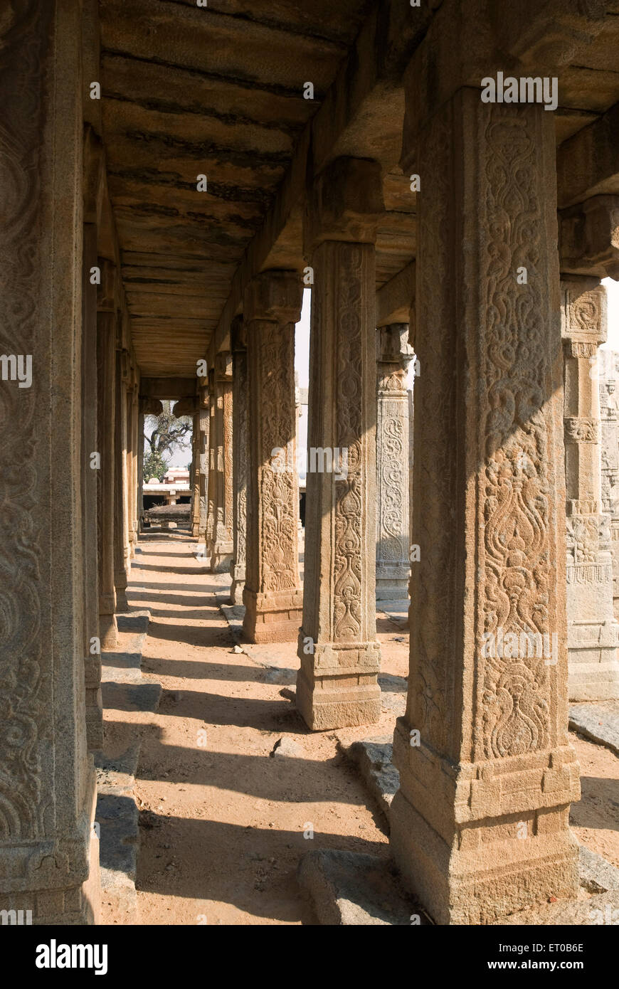 Monolithic pillars hi-res stock photography and images - Alamy
