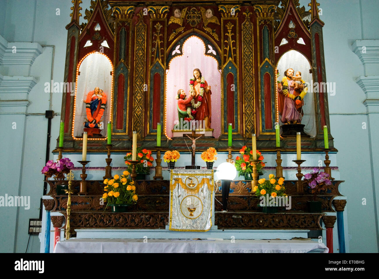 Altar, Malayattoor Kurisumudy church, Malayattur Kurussumudi church ...