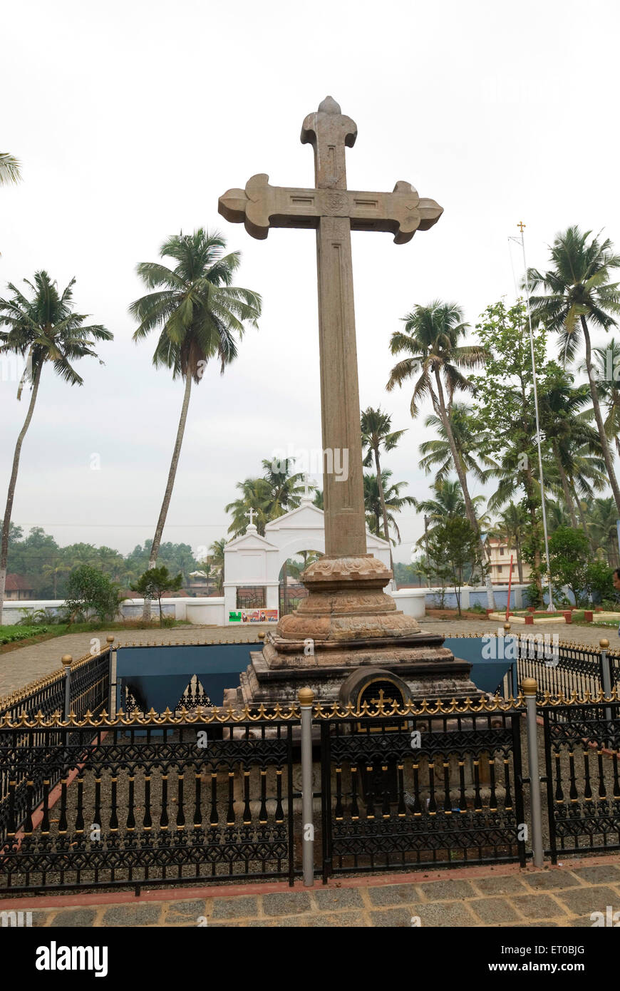 Cross, Mar Sabor Aphroth Church, Mar Sabore Afroth Jacobite Syrian ...