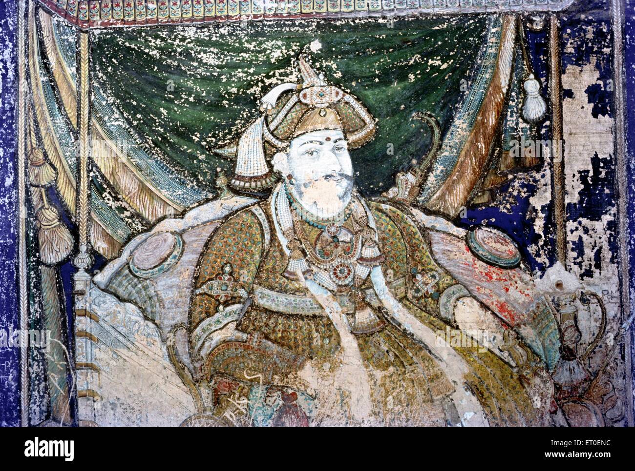Mural of shivaji II in maratha darbar hall at thanjavur palace ...