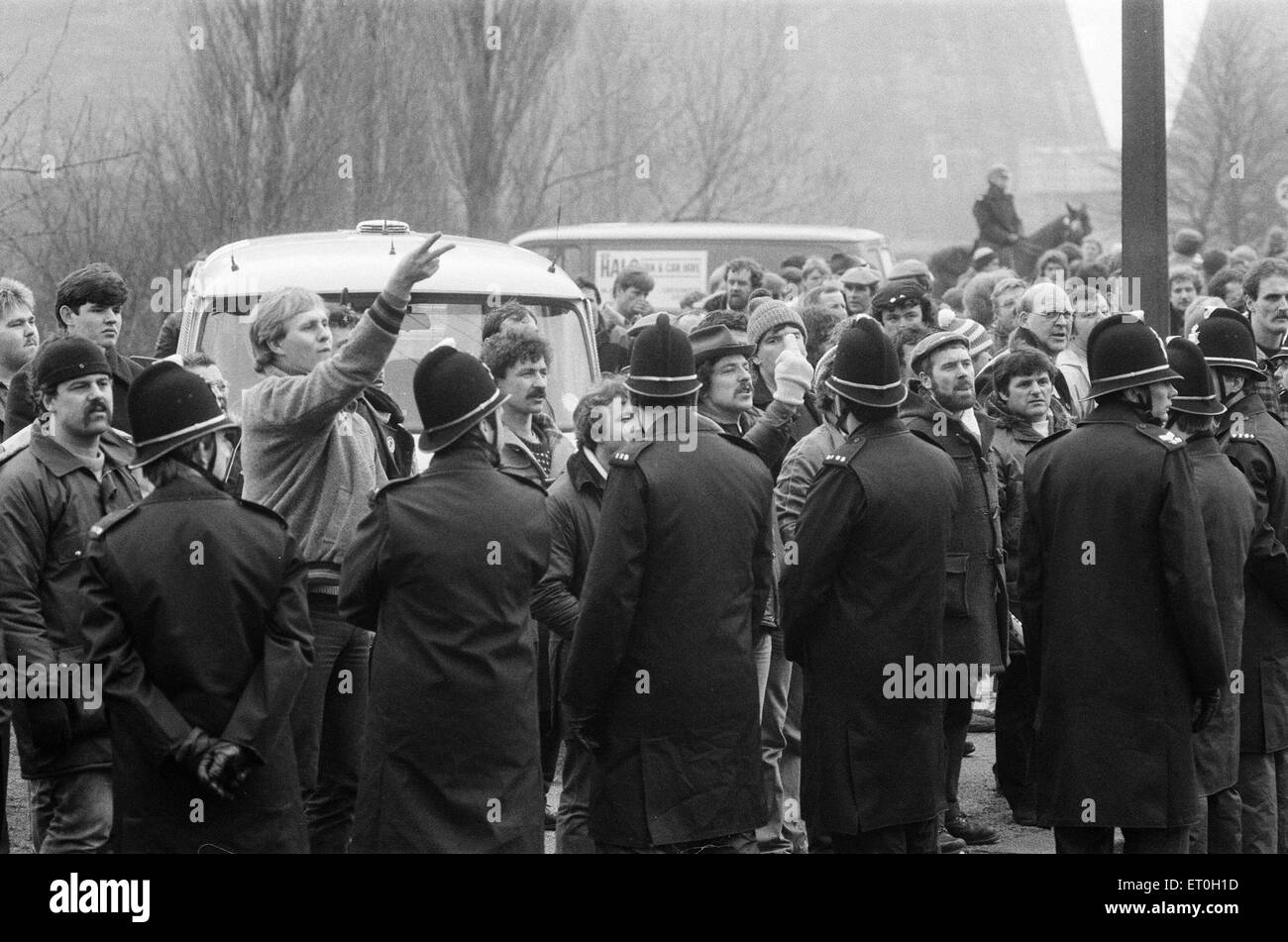 Miners strike 1984 Black and White Stock Photos & Images - Alamy