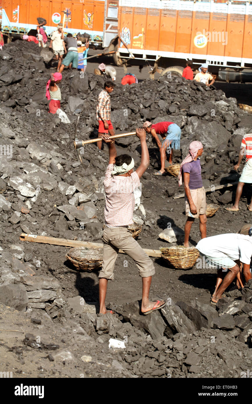 People in the mine hi-res stock photography and images - Alamy