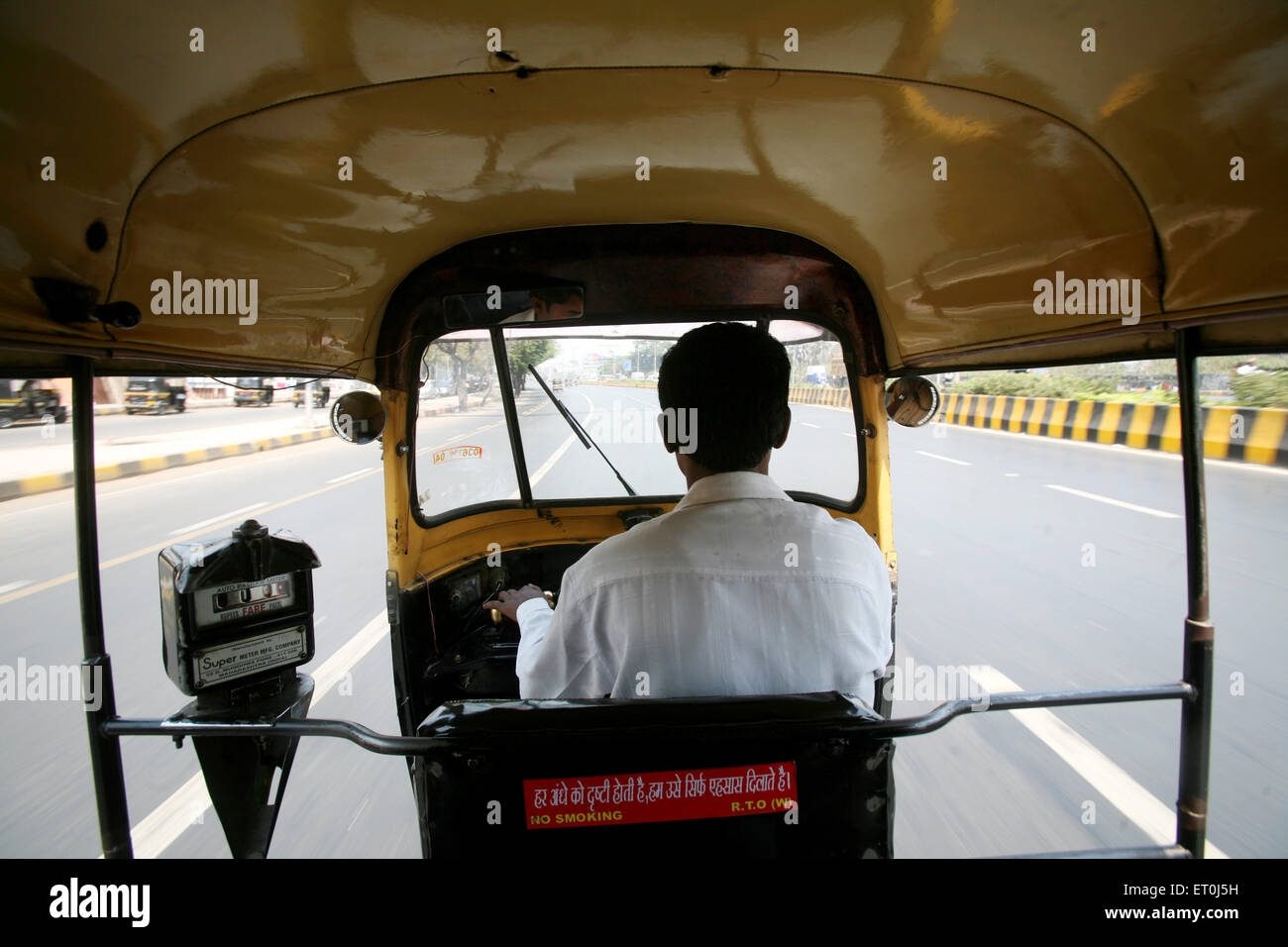 Rickshaw back street hi-res stock photography and images - Alamy