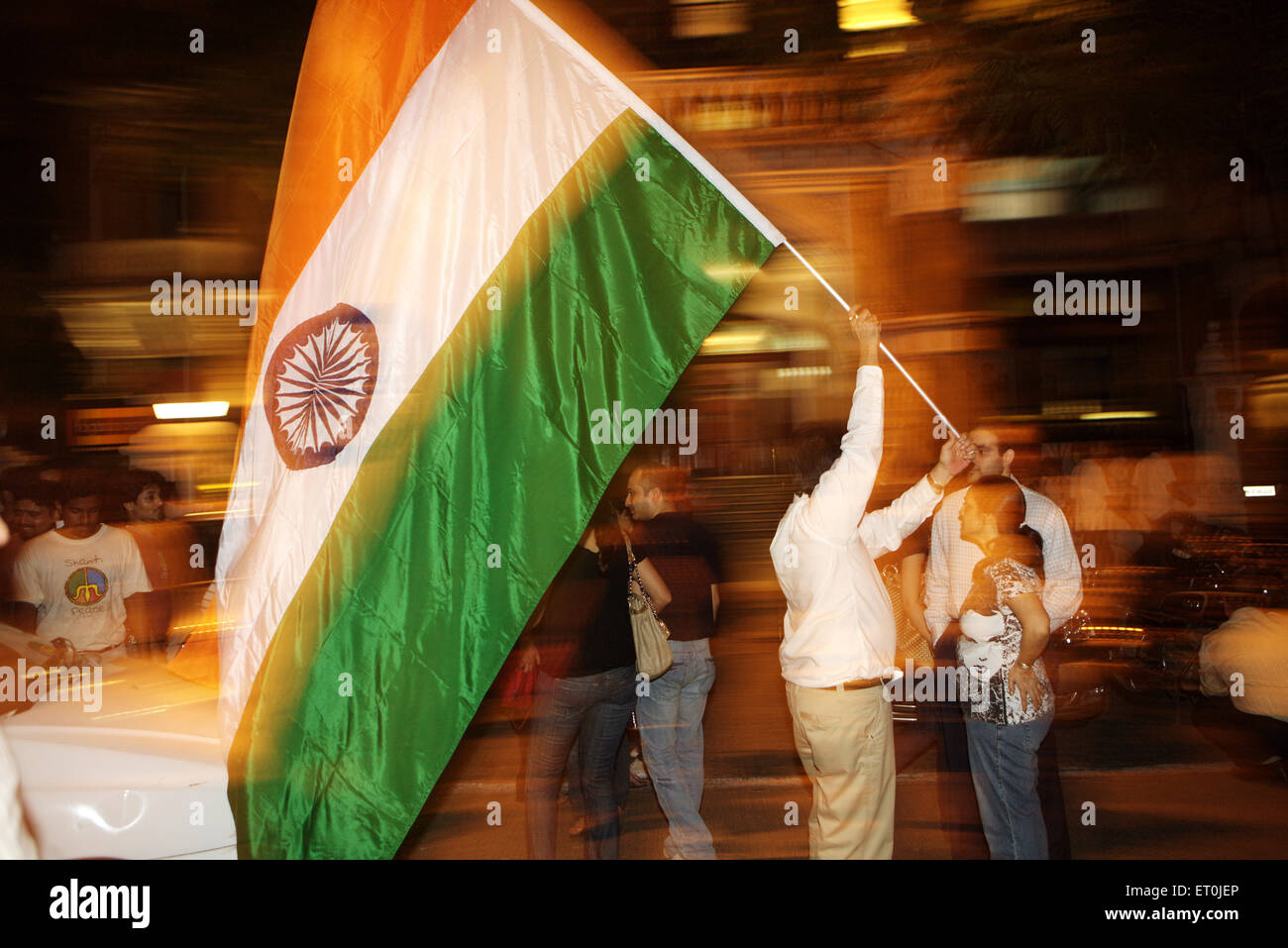 Thousands Mumbaikars part mass protest march at Gateway terrorist ...