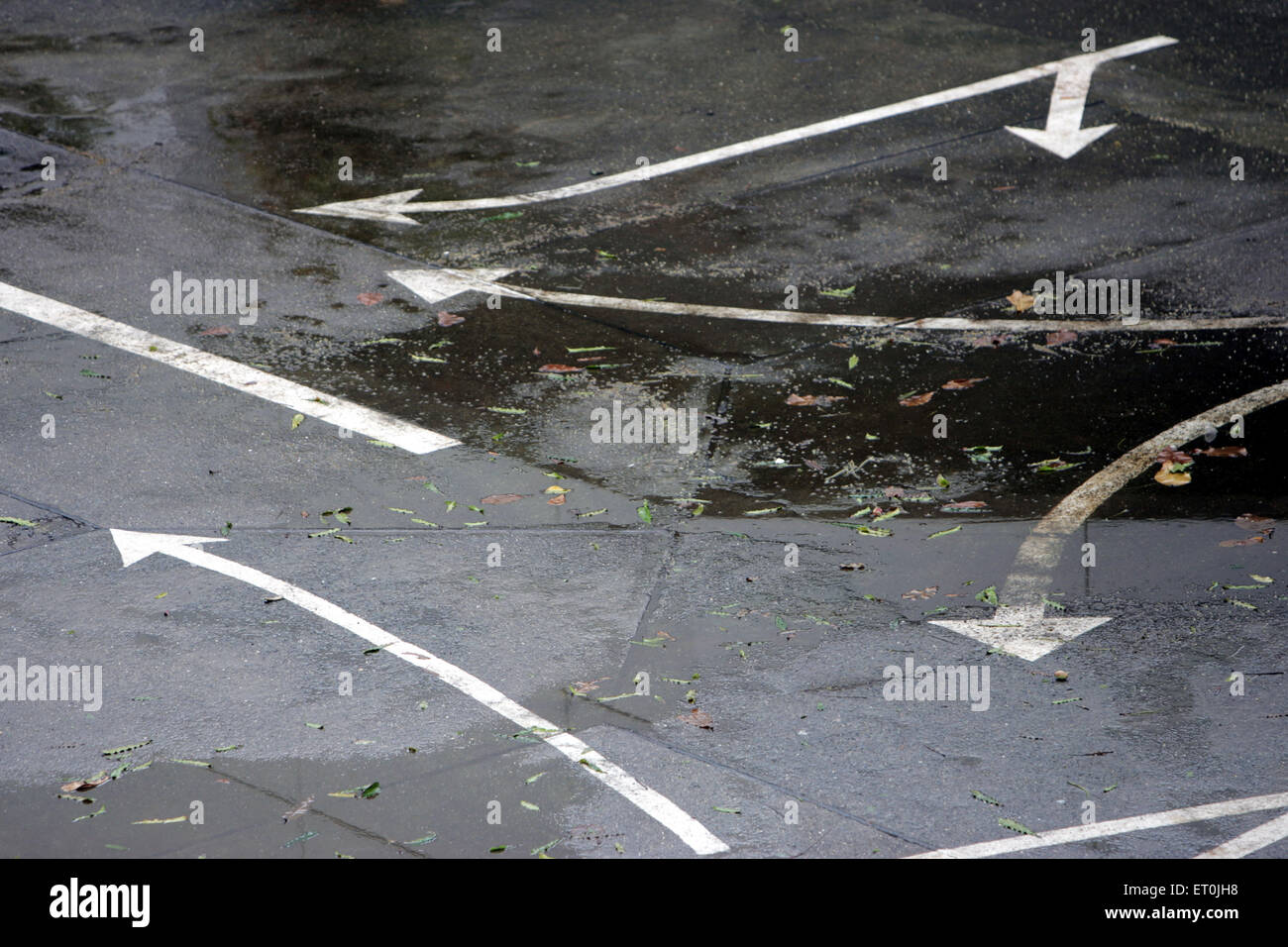 Indian road signs hi-res stock photography and images - Alamy