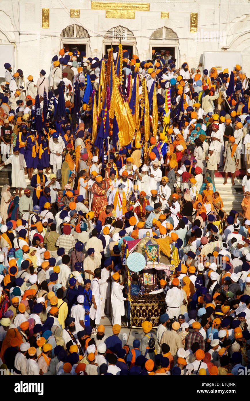 India sikh sikhism sacred shrine hi-res stock photography and images ...