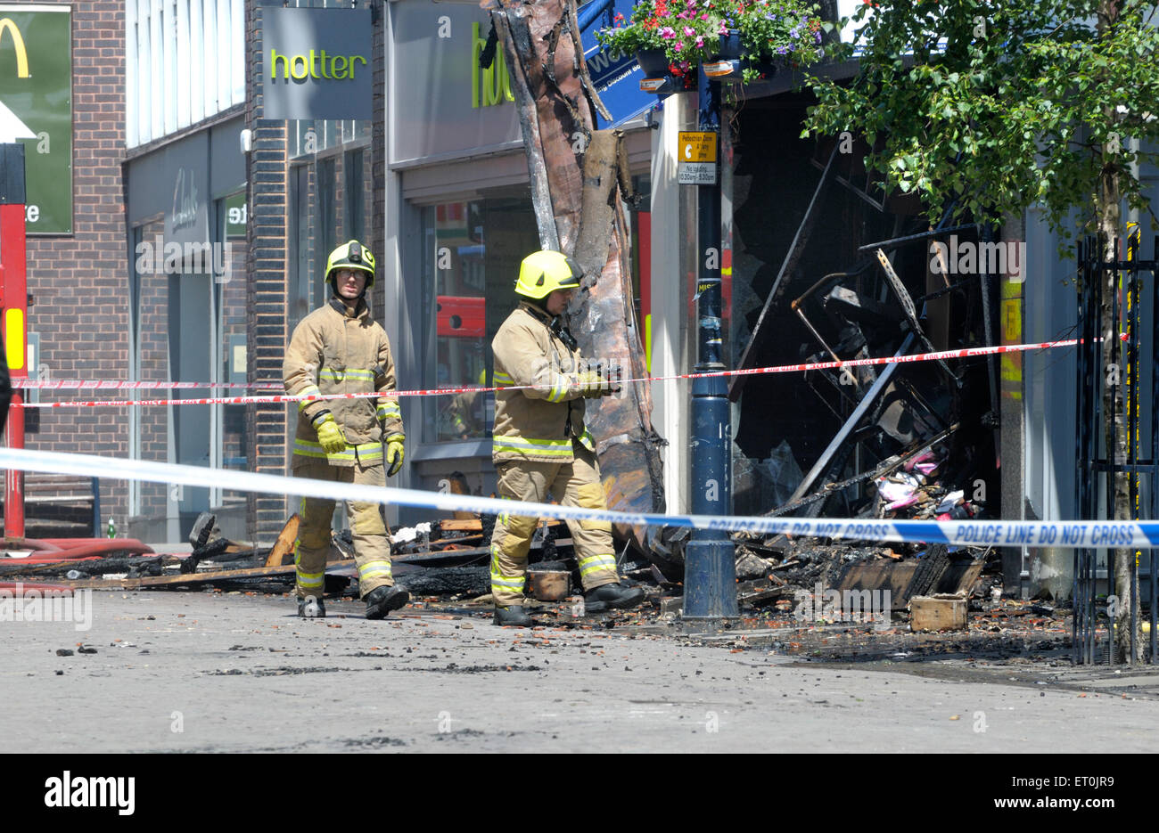 Maidstone, Kent, England, UK. Fire in the town centre destroys a shop ...