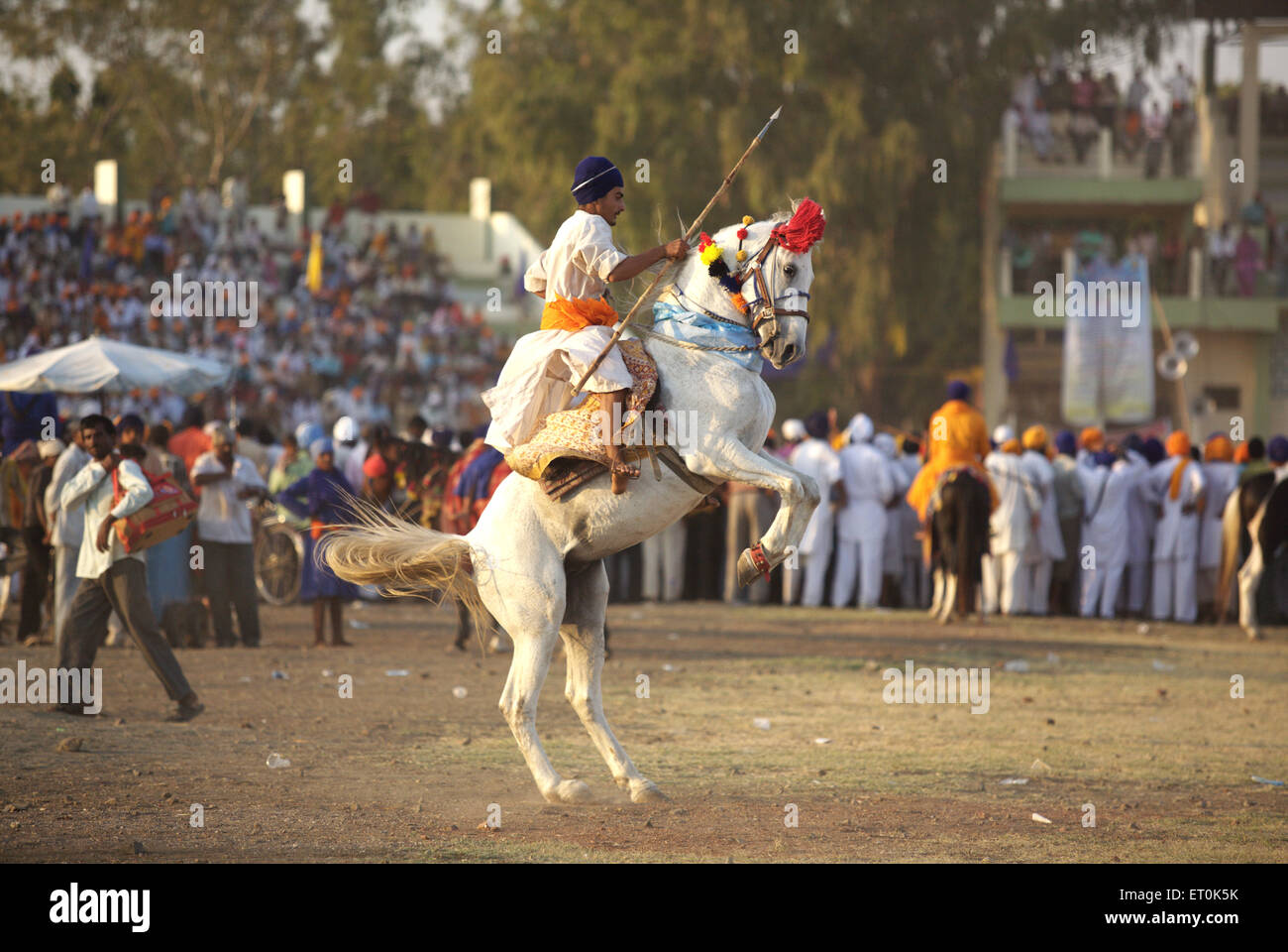 Nihangs Sikh warriors horse showing stunts Consecration perpetual Sikh ...
