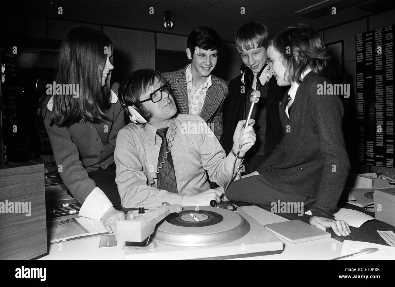Radio station disc jockey 1970s hi-res stock photography and images - Alamy