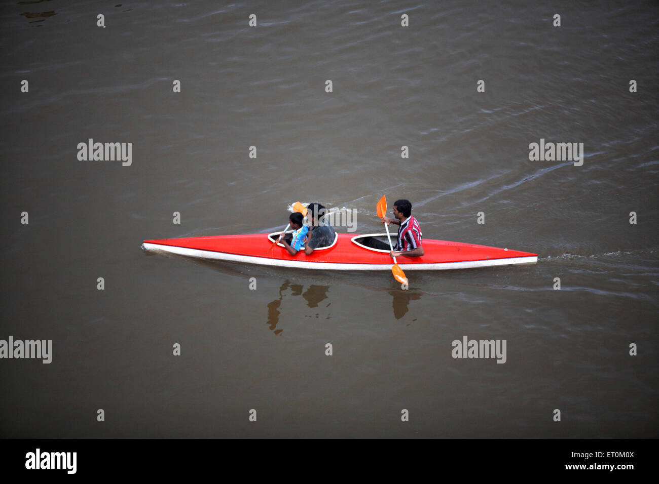 Kayaking background hi-res stock photography and images - Alamy