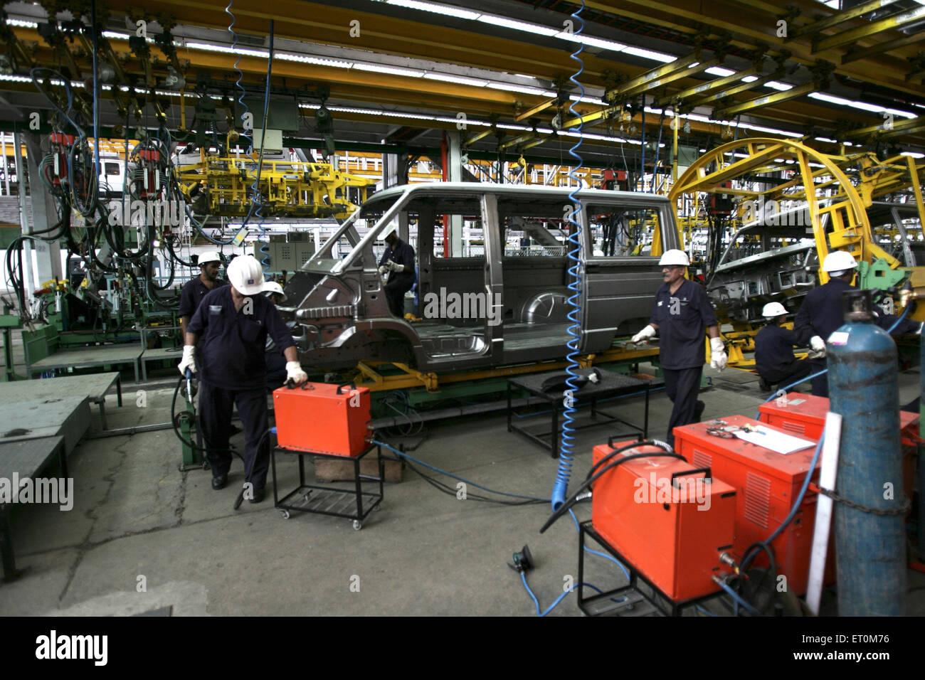 Car factory hi-res stock photography and images - Alamy