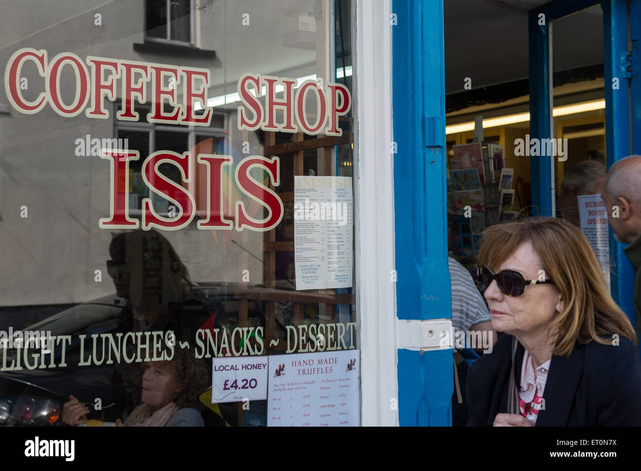 Isis cafe hi-res stock photography and images - Alamy