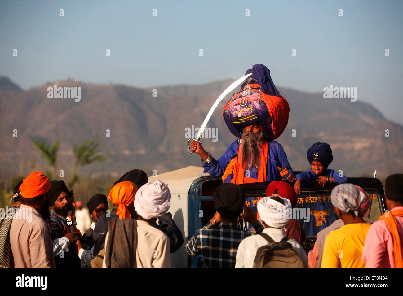 Nihang sikh warrior in pagdi hi-res stock photography and images - Alamy