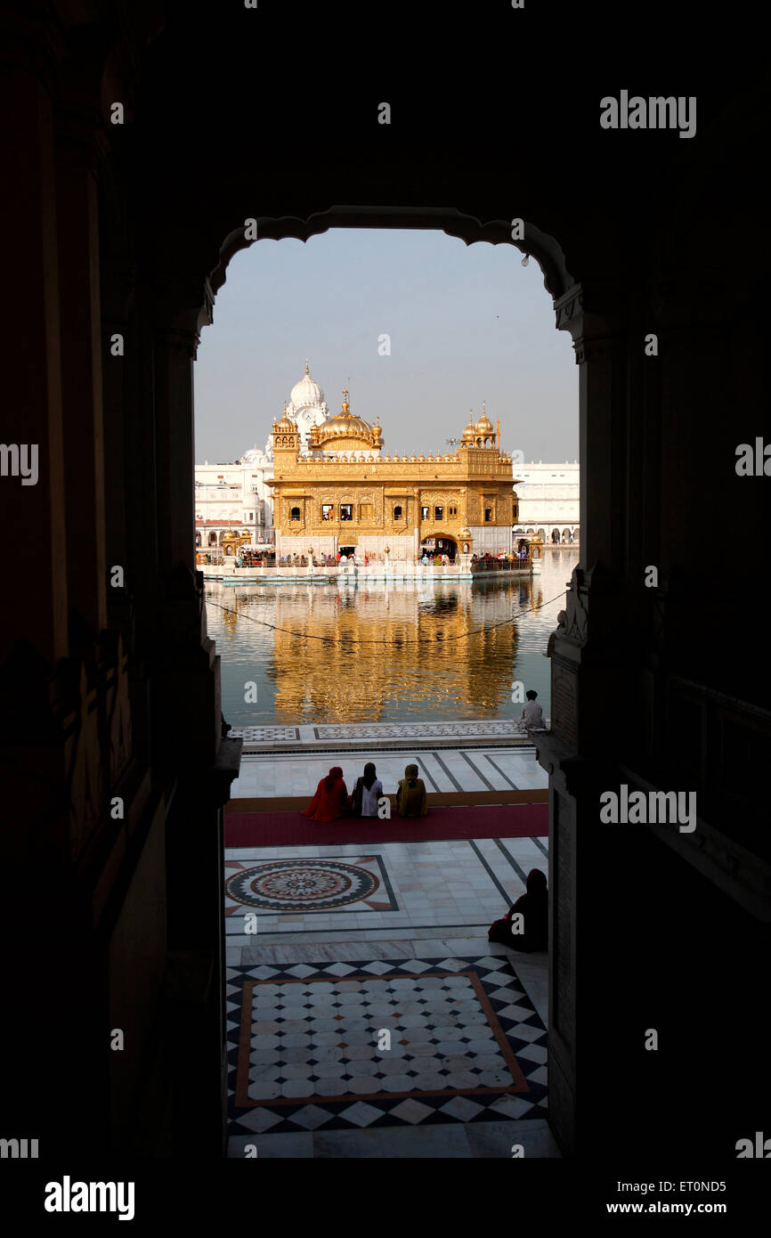 Amritsar golden temple gate hi-res stock photography and images - Alamy