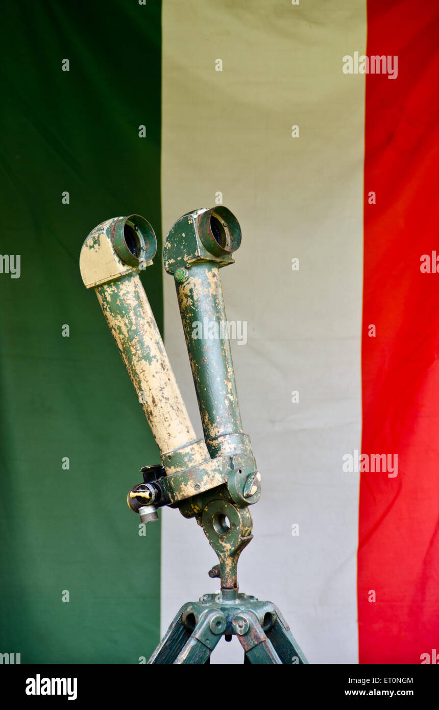 Periscope old hi-res stock photography and images - Alamy