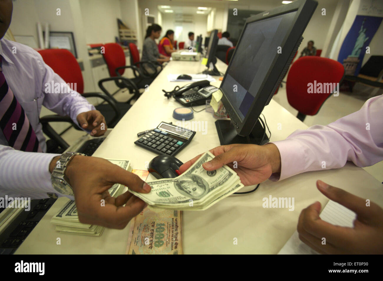 Bank handling counting US dollars Stock Photo - Alamy