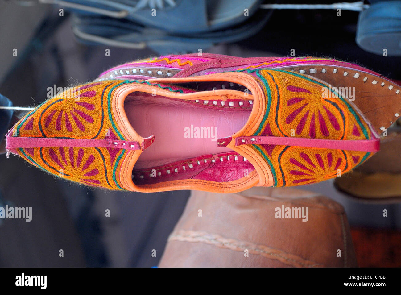 Traditional shoes india hi-res stock photography and images - Alamy
