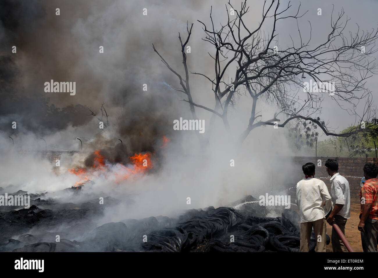 Firemen hi-res stock photography and images - Alamy
