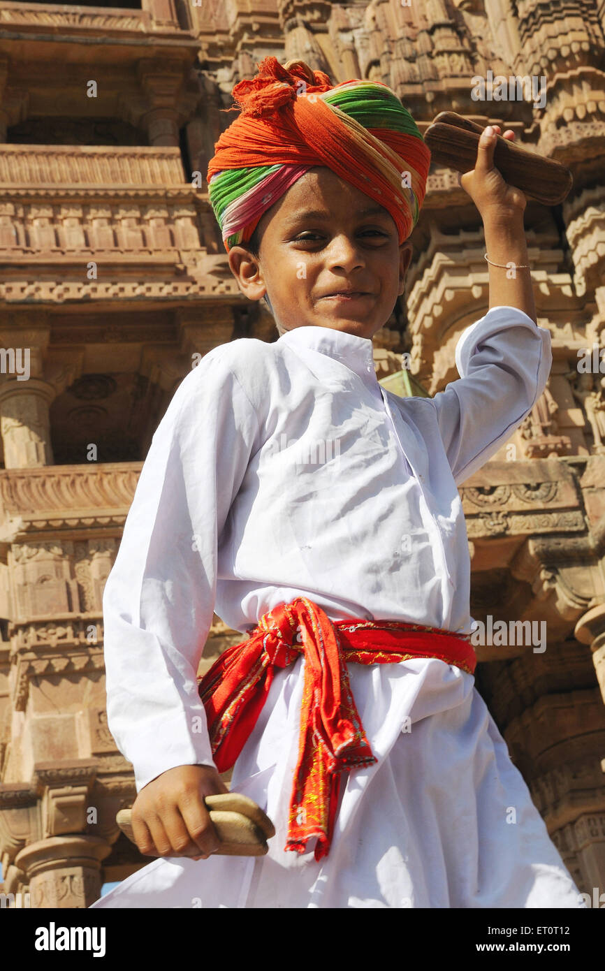 Children playing the cymbals hi-res stock photography and images - Alamy