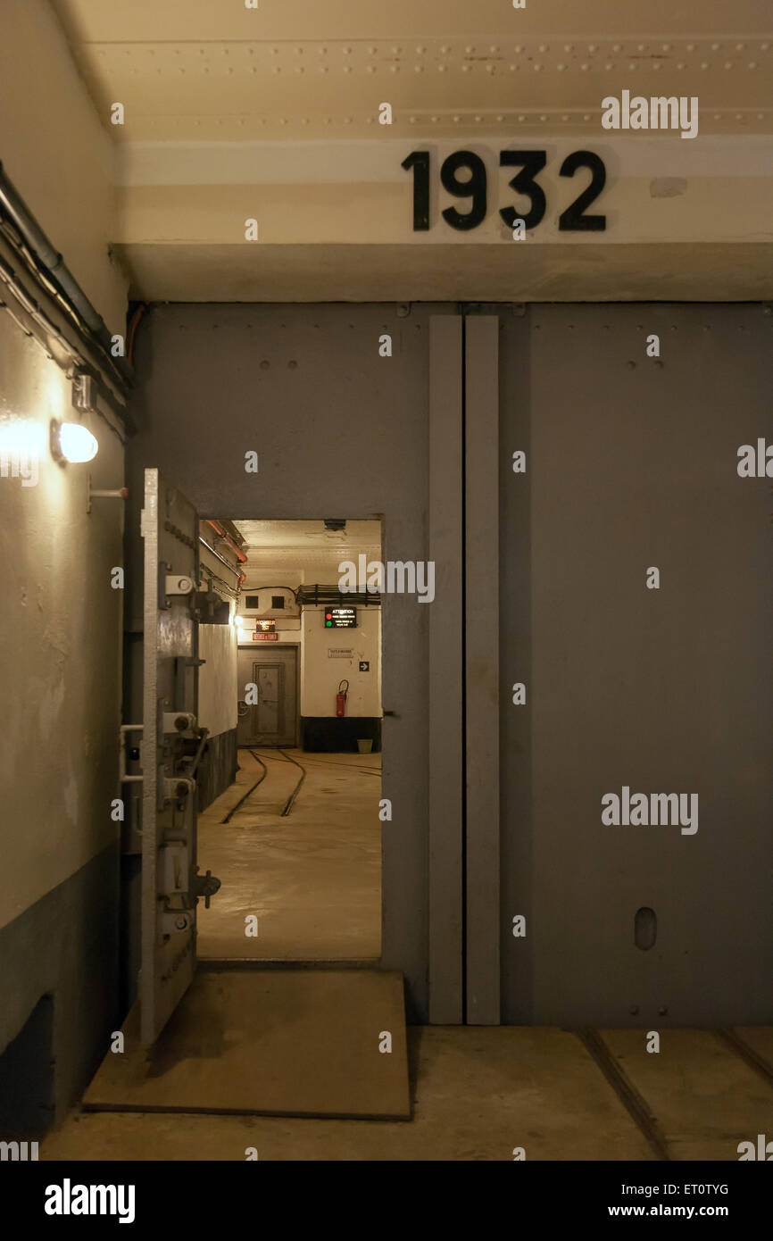 Schoenenbourg, France, inner entrance to the artillery factory ...