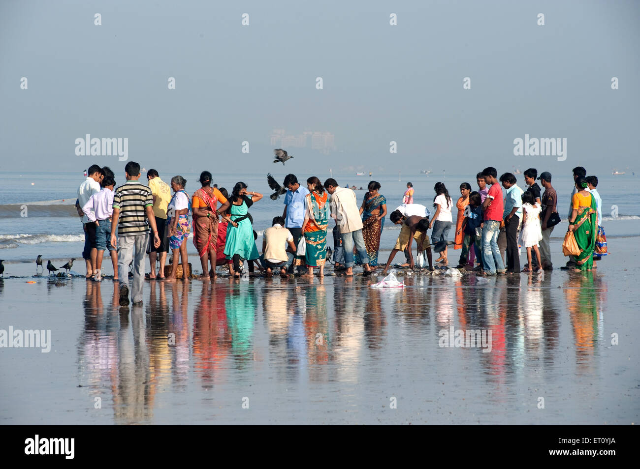 Beaches mumbai hi-res stock photography and images - Alamy