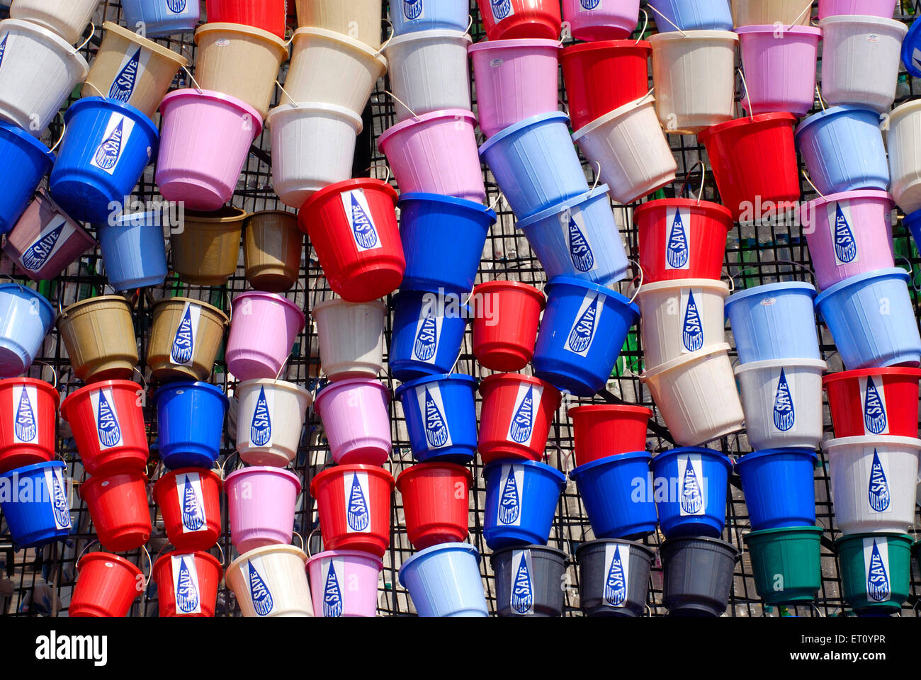 Plastic bucket sculpture hi-res stock photography and images - Alamy