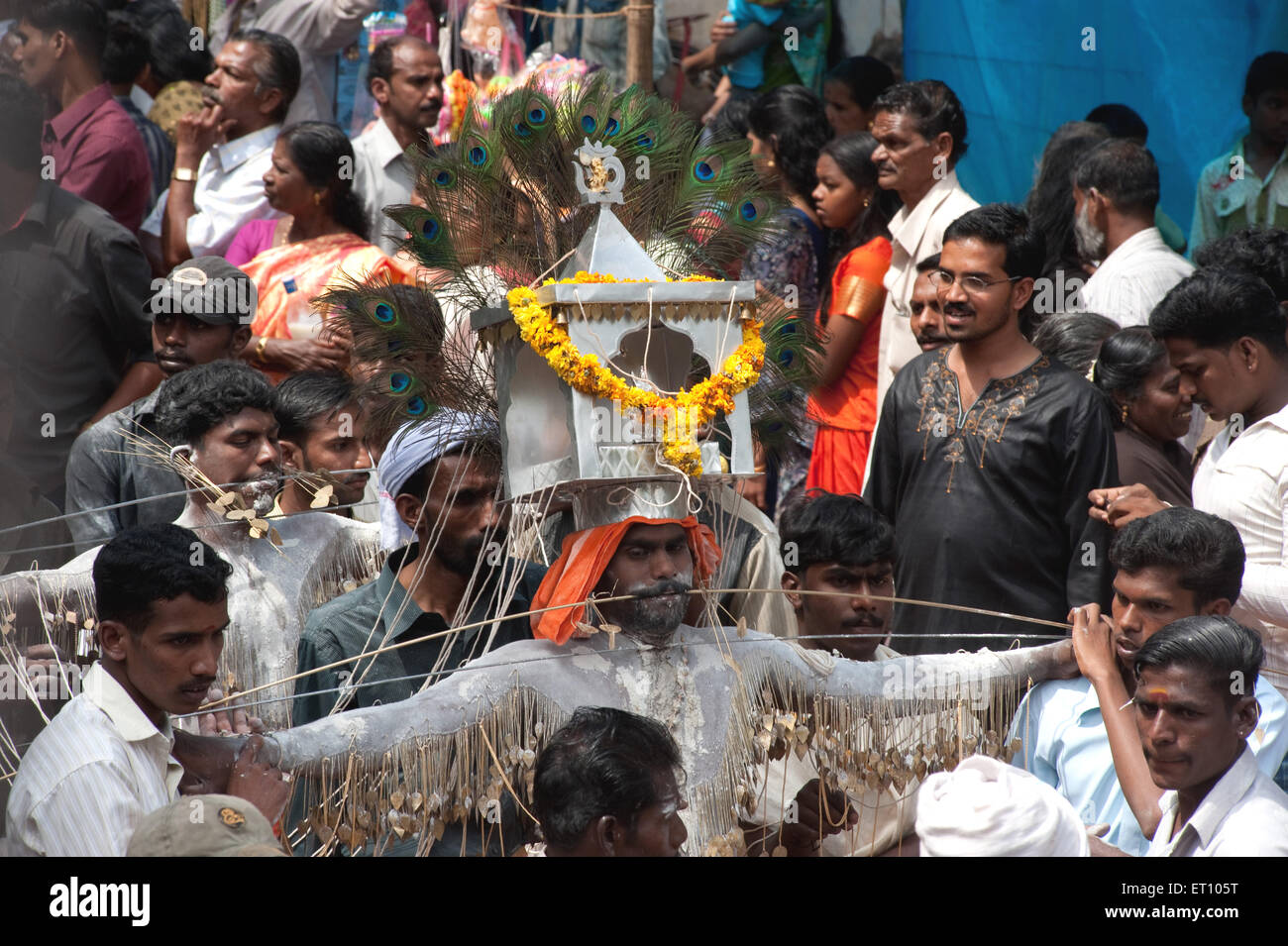 Body skewer hi-res stock photography and images - Alamy