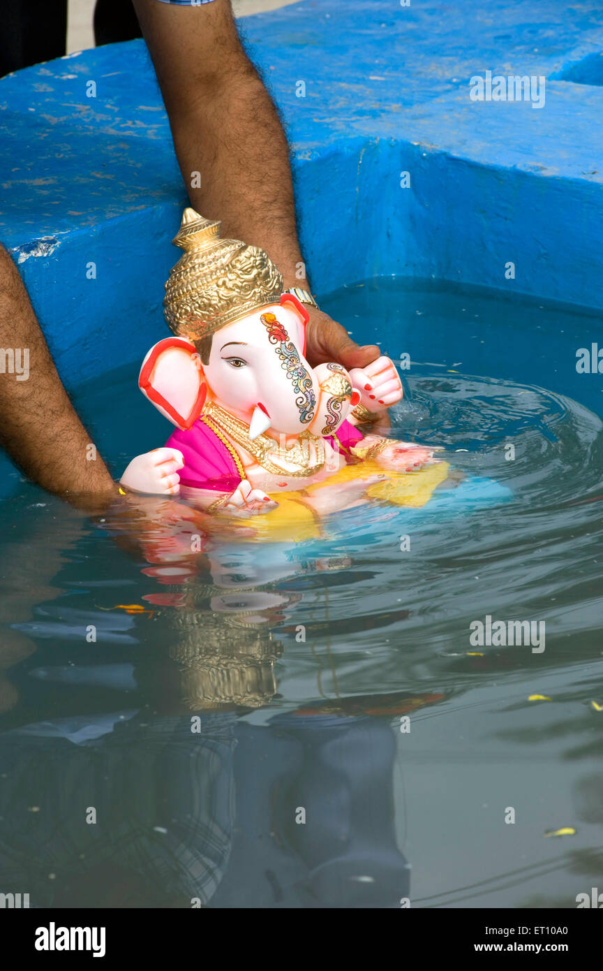 Artificial elephant hi-res stock photography and images - Alamy