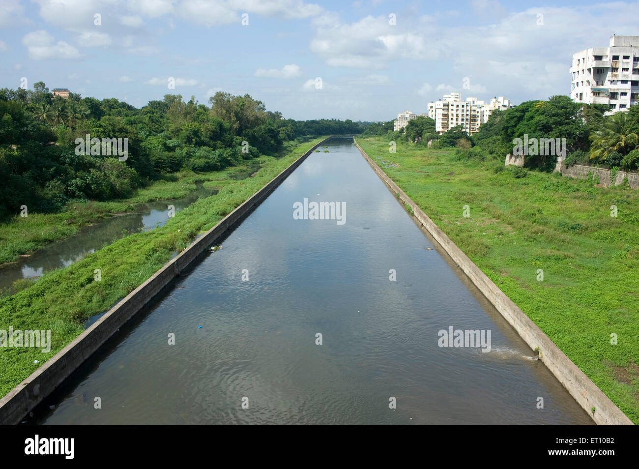 Bed river hi-res stock photography and images - Alamy
