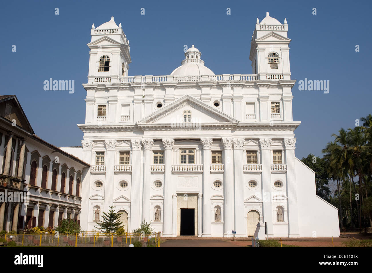 Saint Cajetan Church and Gonvllik Vidyamandir Pastoral Institute at ...