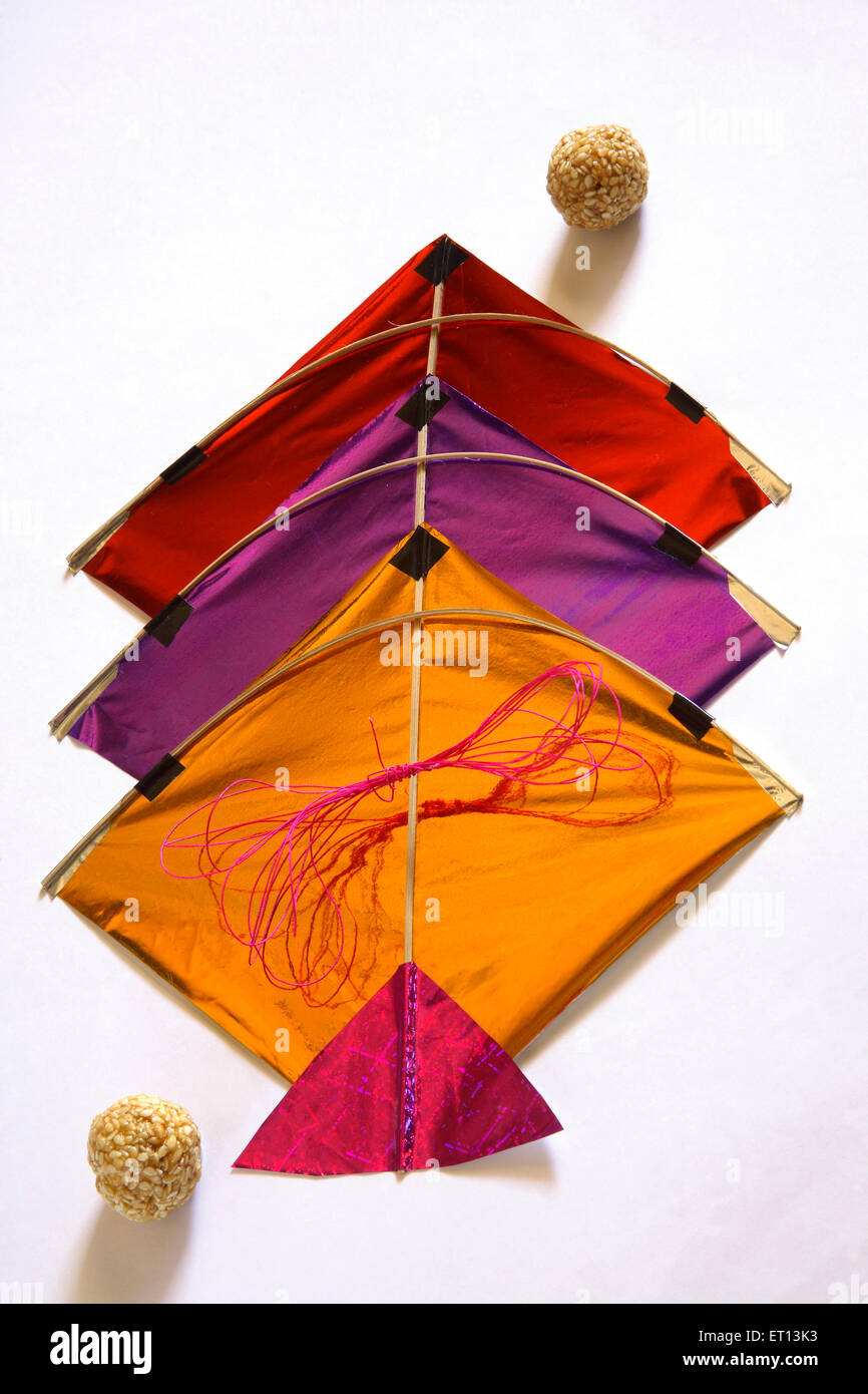 Round kites hi-res stock photography and images - Alamy