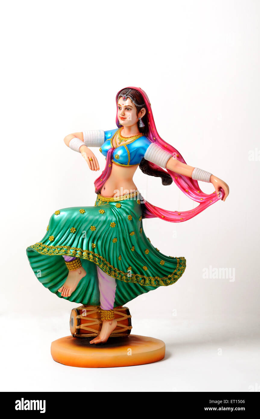 Gypsy girl hi-res stock photography and images - Alamy