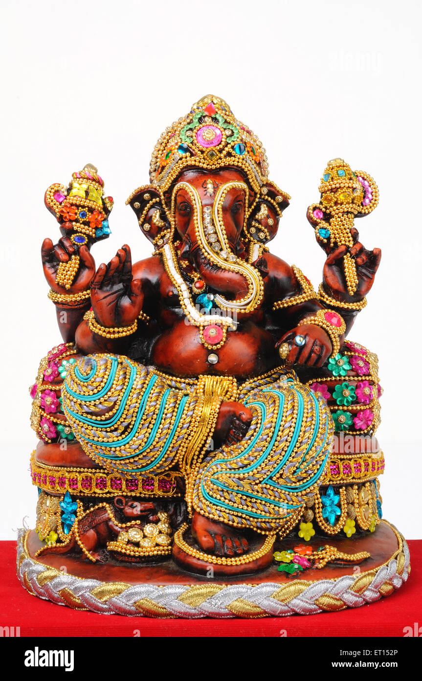 Statue of lord ganesh sitting on elephant hi-res stock photography and ...