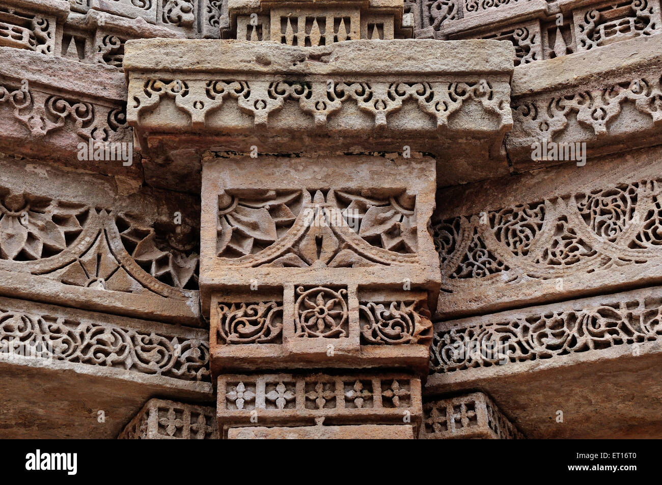 Adalaj ni Vav Carvings on Pillars Ahmedabad Gujarat India Asia Stock ...