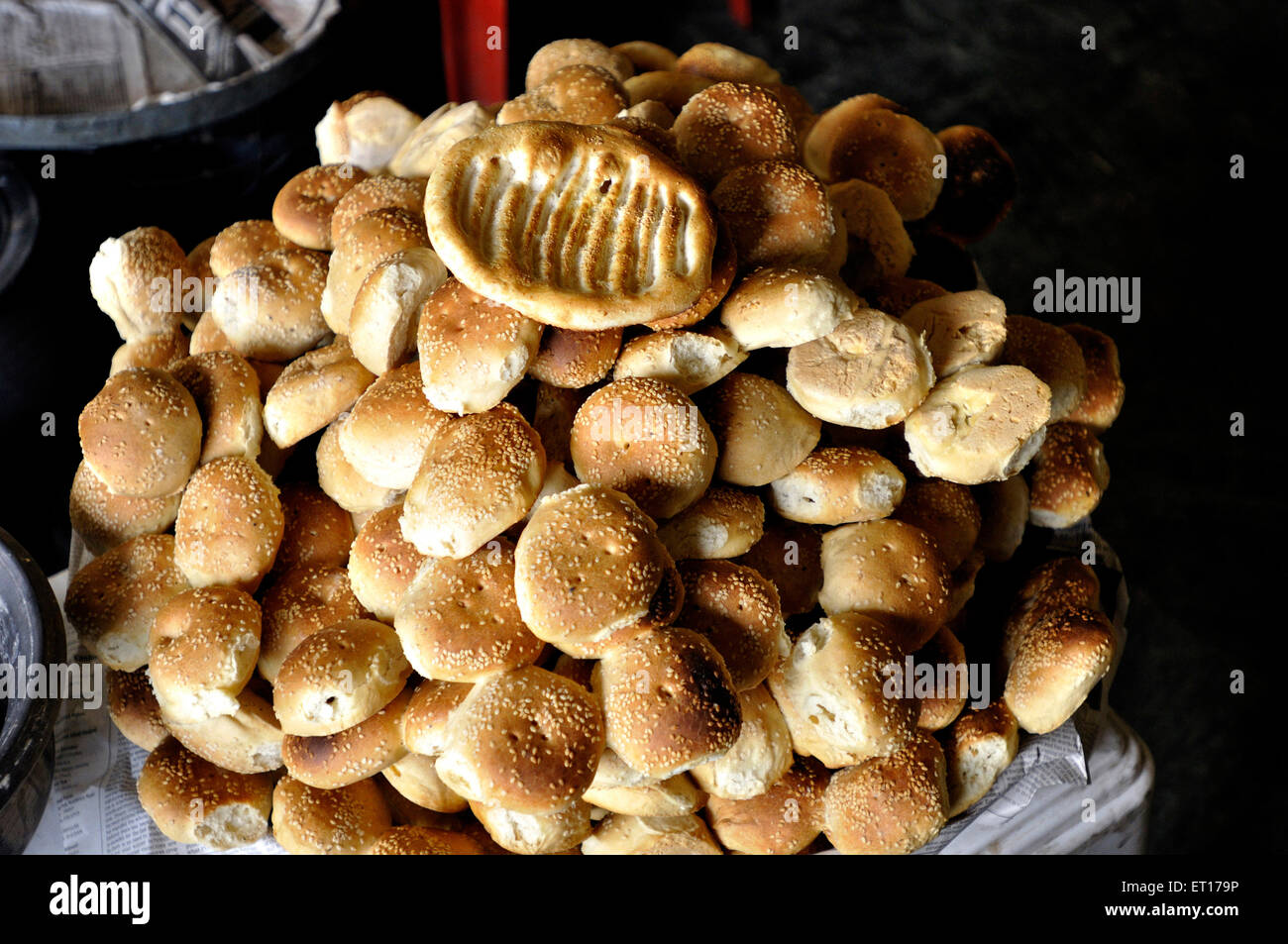 Shop in india hi-res stock photography and images - Alamy