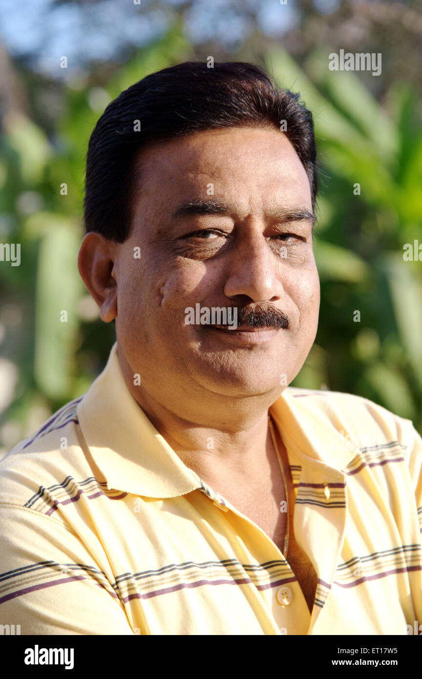 Middle age indian men hi-res stock photography and images - Alamy