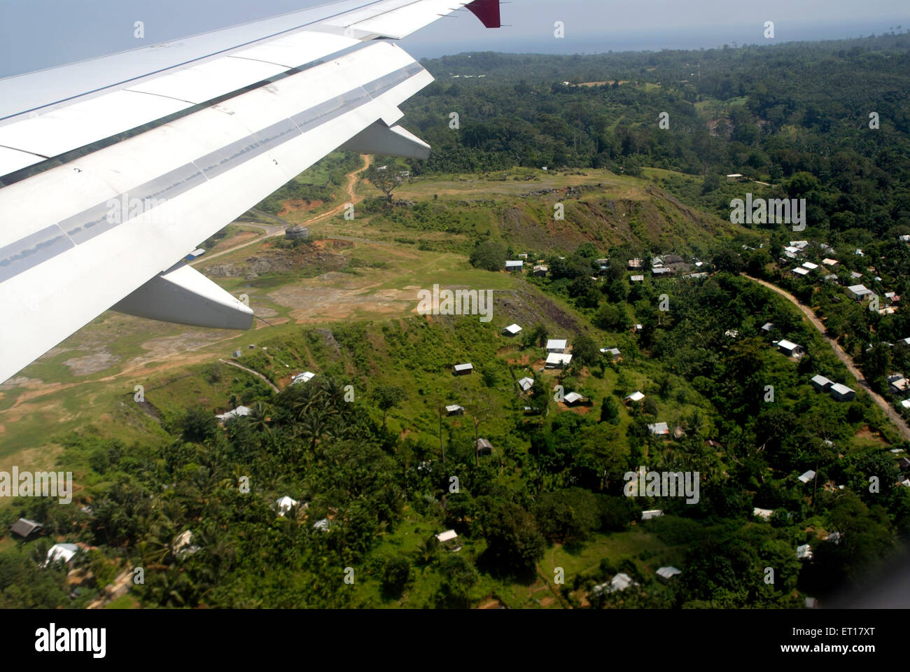 Port airplane wing hi-res stock photography and images - Alamy